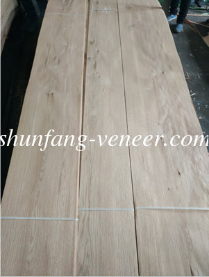 Knotty Oak Wood Veneer Rustic Oak Natural Veneers For Furniture Door Wall Paneling & Plywood supplier