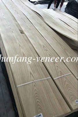 Chinese Ash Natural Wood Veneers Chinese Ash Sliced Veneer for Furniture Doors Panel Plywood Interior Decor supplier