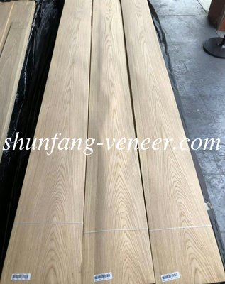 Natural White Oak Wood Veneer American White Oak Decorative Veneers For Office Furniture Veneer Doors Veneered Boards supplier