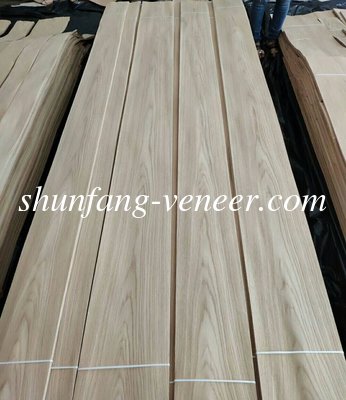 Natural White Oak Wood Veneer American White Oak Decorative Veneers For Office Furniture Veneer Doors Veneered Boards supplier