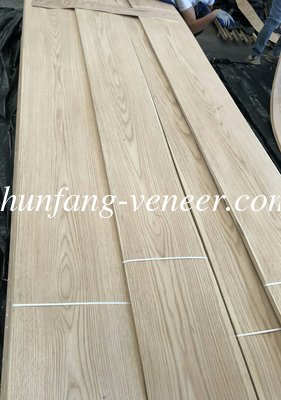 Natural White Oak Wood Veneer American White Oak Decorative Veneers For Office Furniture Veneer Doors Veneered Boards supplier