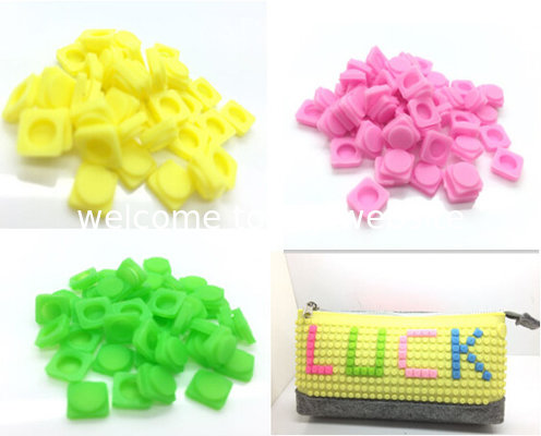 Free sample China factory panel pixel yellow silicone pencil case cheap price