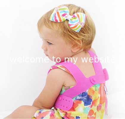 Free sample hot sel pinkl silicone baby bib with pocket cheap price