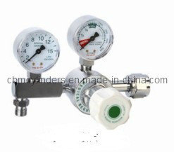 Double-Gauge Oxygen Regulator