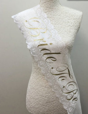 Printed logo of the ball shoulder with a wide band of laser paper shoulder to show props. supplier