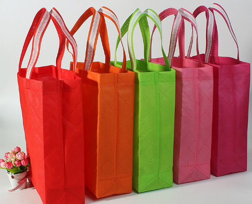 Product introduction: Name: grey double color tote bag. Material: 90G non-woven fabric. Size: 41 * 32 * 8 cm Weight: 38 supplier