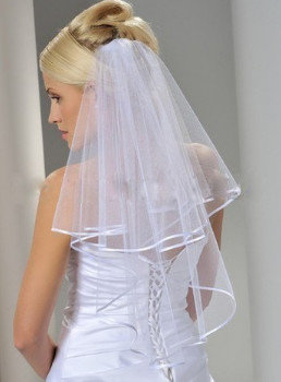 Milk white bridal veil spot manufacturer sells a new style of hair, bridal veil, wedding dress, 3pcs sales supplier