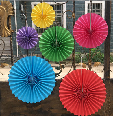 The paper fan consists of two diameters of 40 cm and two diameters of 30 cm. Two 20-centimeters, a total of six fan-flow supplier