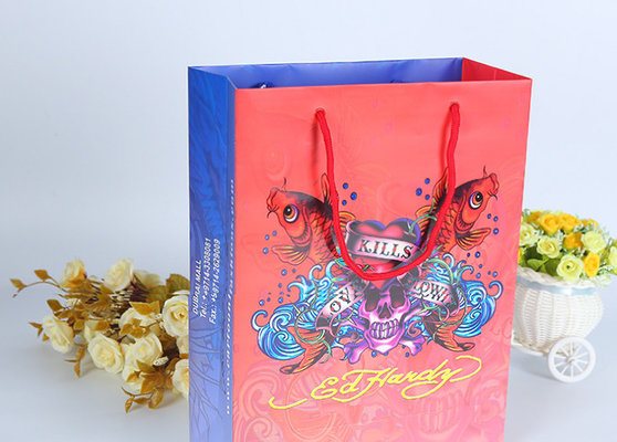 Manufacturers Professional Customized Gift Gift Bag Color Printed Packaging Paper Bag White Card Handbag Customized supplier