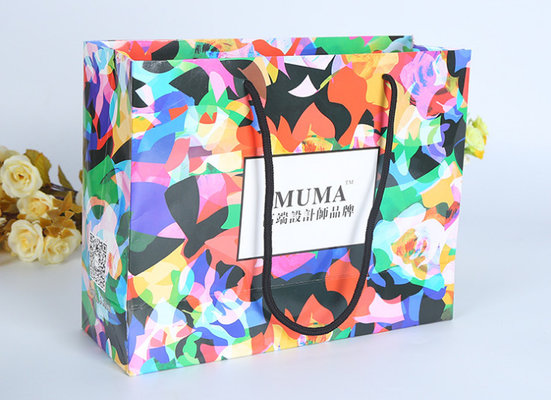 Manufacturers Professional Customized Gift Gift Bag Color Printed Packaging Paper Bag White Card Handbag Customized supplier