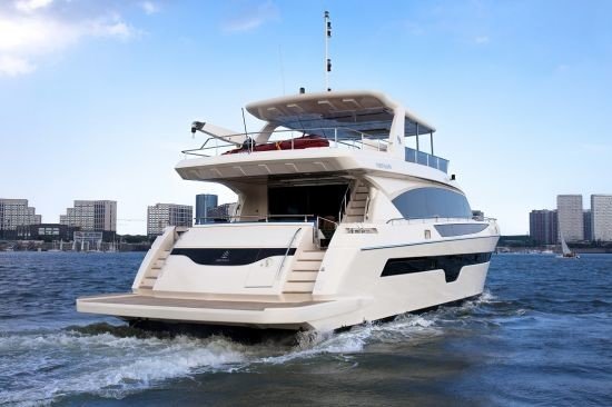 Fun And Pleasure 85 FT Inland And Coastal Motor Boat With Flybridge 8000TEU Load Capacity