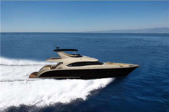 High End Leisure Speed Luxury Motor Yachts 82 Feet White And Red Color