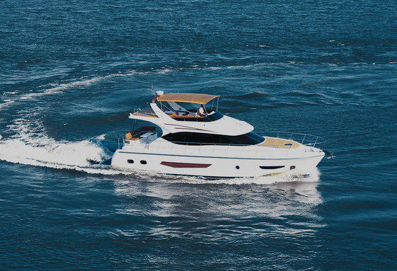 6kw Generator 55 Feet Sport Motor Yachts With Fiberglass And Alloy Material