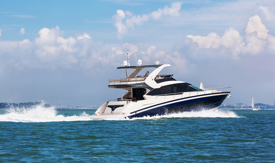 Sport Motor 68 Foot Yacht With Inboard Engines 94137 Pound Displacement