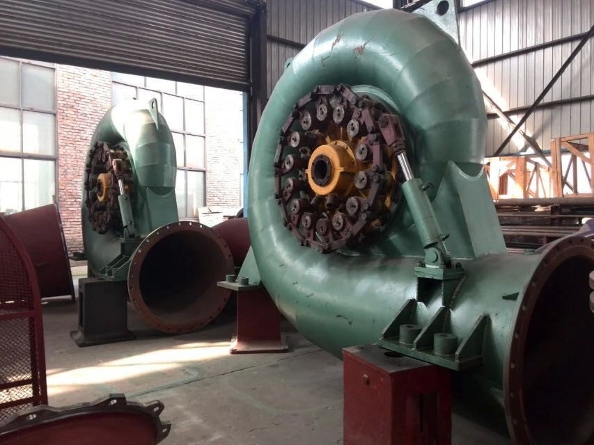 500KW Vertical Small Francis Hydro Turbine Generator With Stainless Steel Runner Material
