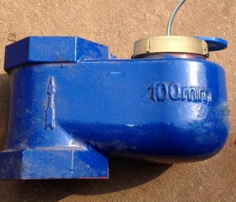 Blue Vertical Type Multi Jet Residential Water Meter With Pulse Output