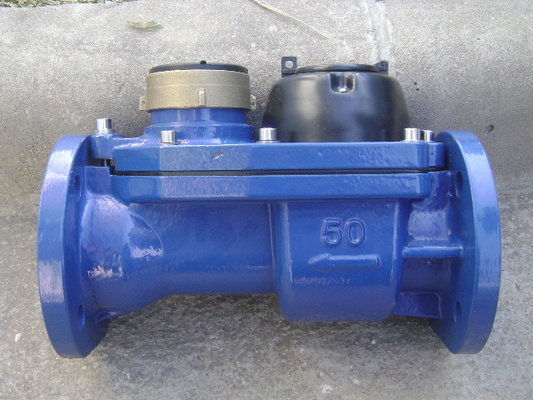Combined Type Woltman Water Meter / Cold Water Meter Low Pressure Loss In Iron Body