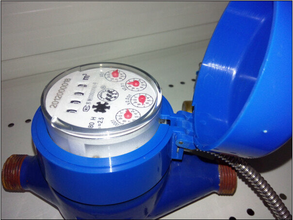 13mm Pulse Output Single Jet Water Meter With Vane Wheel Dry Dial For Household