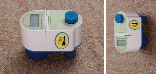 Smart Residential Vertical Digital Water Meter With IC Card Prepaid For Aparment