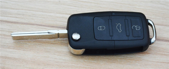 Flip Key Remote Car Alarm Keyless Entry System Trunk Open Feature And Siren Output