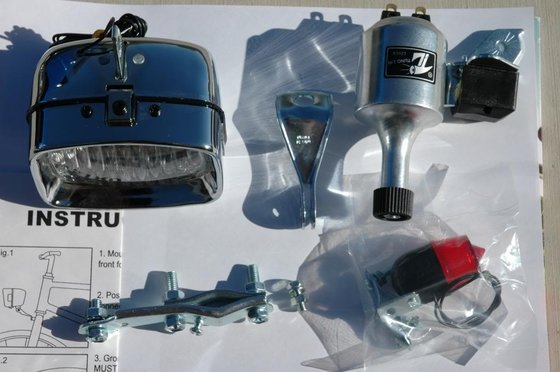 High Power Silver Dynamo Bicycle Light Set ROHS  / Night Rider Bicycle Lights