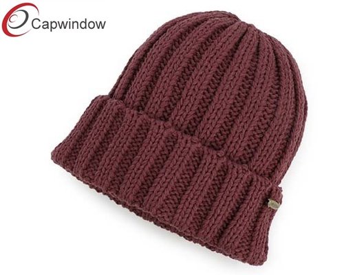 Multi Color Acrylic Beanie Winter Hats Metal Logo Soft for Adult