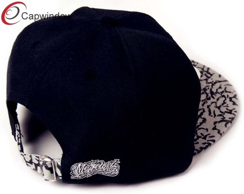 Flat Brim Fitted Baseball Hats with 3D Embroidery , Black Printing Pattern