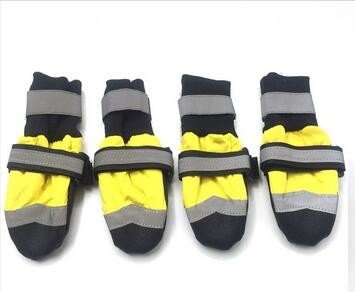 Hot selling  pet shose  /dog skidpoof boots supplier