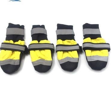 Hot selling  pet shose  /dog skidpoof boots supplier