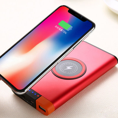 High Quality Gold Color 10000mAh Polymer Battery QI Wireless Charger Power Bank supplier