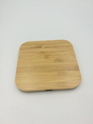 Environmental Bamboo Made 5W Square Portable Wireless Charger 5V 2-3A supplier