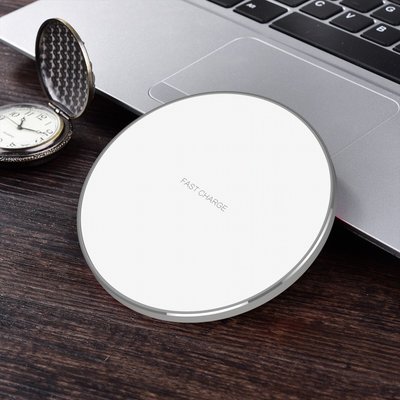 2019 Amazon Best selling Black and White Fabric/leather/glass 10W Fast Charging wireless charger 9V 2A supplier