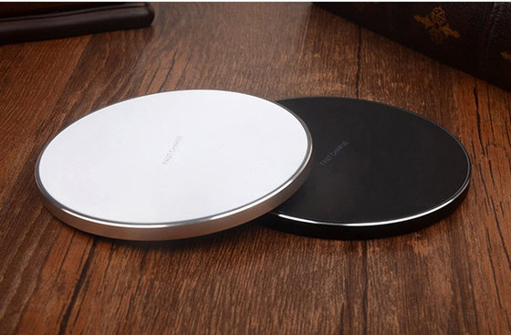 2019 Amazon Best selling Black and White Fabric/leather/glass 10W Fast Charging wireless charger 9V 2A supplier