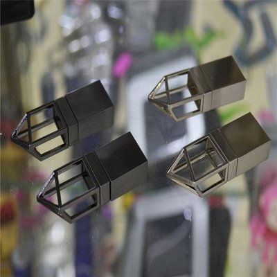 Customized Logo Geometric Shapes Coated Modern Metal Pendrive 2.0 16Gb supplier