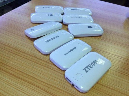 Customized Logo Mini Mobile Phone  Power Bank 3000mAh Polymer Battery for Corporate Gifts supplier