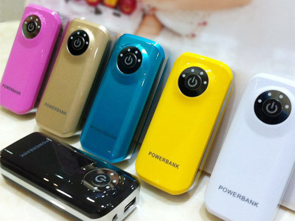 Customized Logo 6000mAh  18650 Battery  UV finish Portable Mobile Power Bank supplier