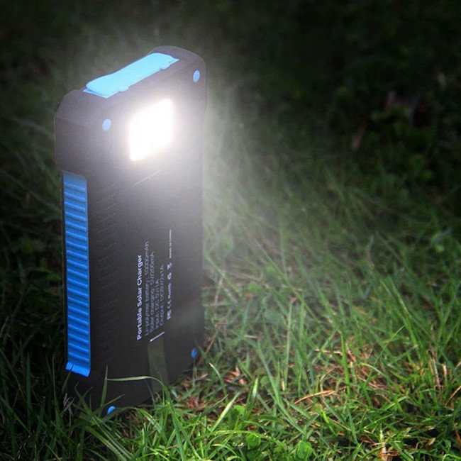 ABS 12000mAh Polymer Battery Dual USB Waterproof Solar Power Bank with Flash light supplier