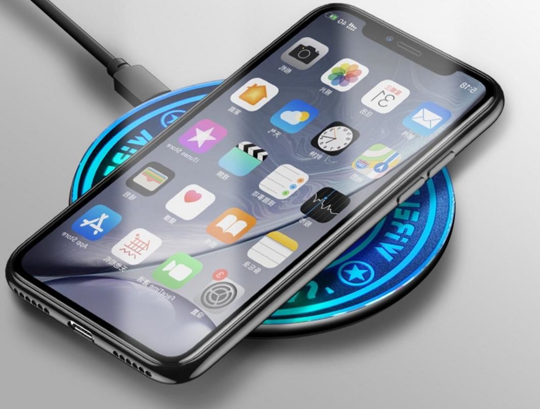 2019 best Sell High Quality Magic Matrix 10W Fast Charging Universal Wireless Charger 9V 1.67A supplier