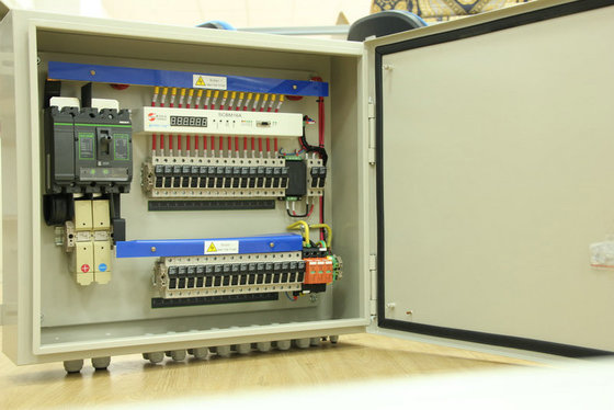 Wasserdichter photo-voltaischer Solarkombinator-Kasten 10A CCC mit Anstiegs-Schutzgeräten