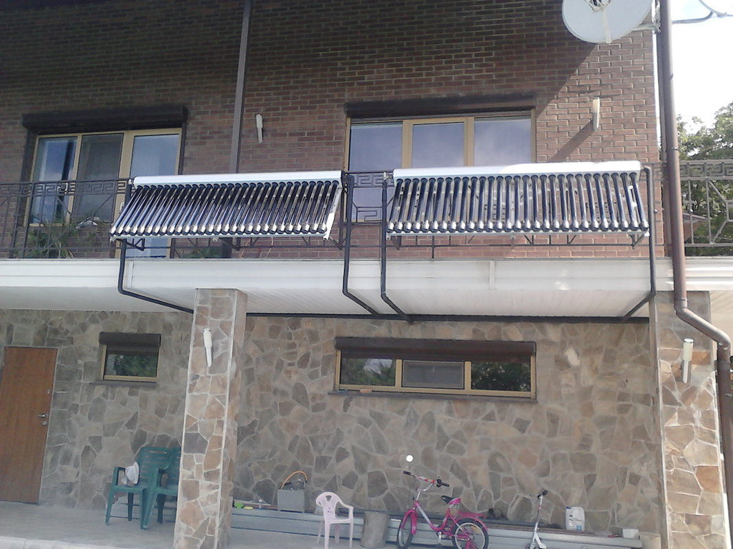 Energy-saving Separate Pressurized Solar Power Water Heater 300L For Villa Balcony