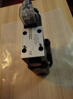 Solenoid Atos Hydraulic Pressure Relief Valve 100l/min Flow 315bar Pressure DN10 Size supplier
