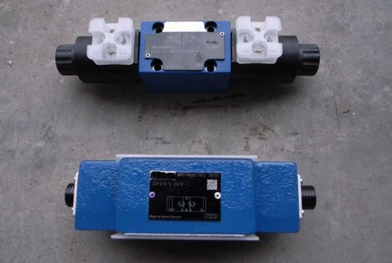 Direct Operated Manual Hydraulic Directional Valves With Inductive Position Switches supplier