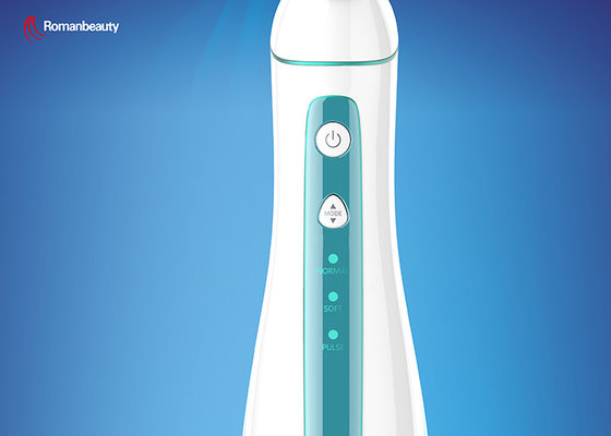 IPX7 Waterproof Portable Oral Irrigator Battery Powered With Customized Blue