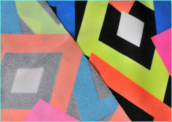 Geometric Print Fabric /Shiny Nylon Lycra Printed Spandex Fabric  1.5m*220gsm