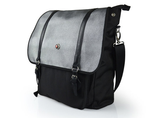 210D Nylon waterproof speaker bag  800 MAh 32 cmx 15 cm x 38 cm KY-02