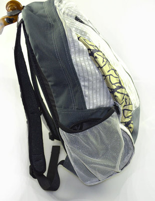 Comfortable Bluetooth Speaker Backpack silvery bottom surface with two naturals pattern Q-04