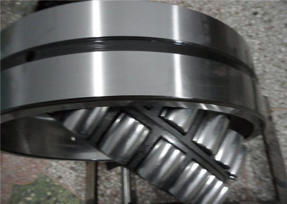 Steel Cage Spherical Roller Bearing ABEC1 / ABEC3 22228 CCW33 22228 CAW33