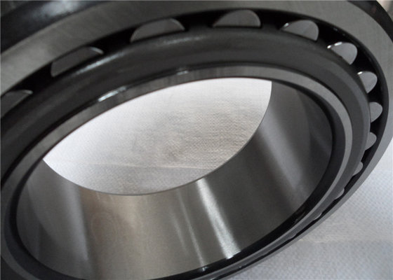 Carbon Steel Spherical Roller Bearing  24172 For Wheel , Low Vibration