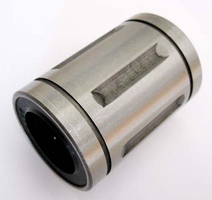 Movimiento linear sellado métrico del LM 25 UU que lleva el C2 con el acerocromo, de poco ruido