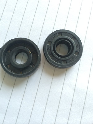 Industry Bearing Accessory , Nitrile Butadiene Rubber NBR Oil Seal 10*26*5mm